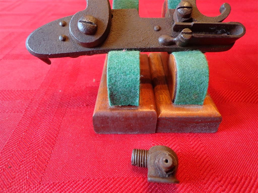 Unusual Percussion Lock | The Muzzleloading Forum
